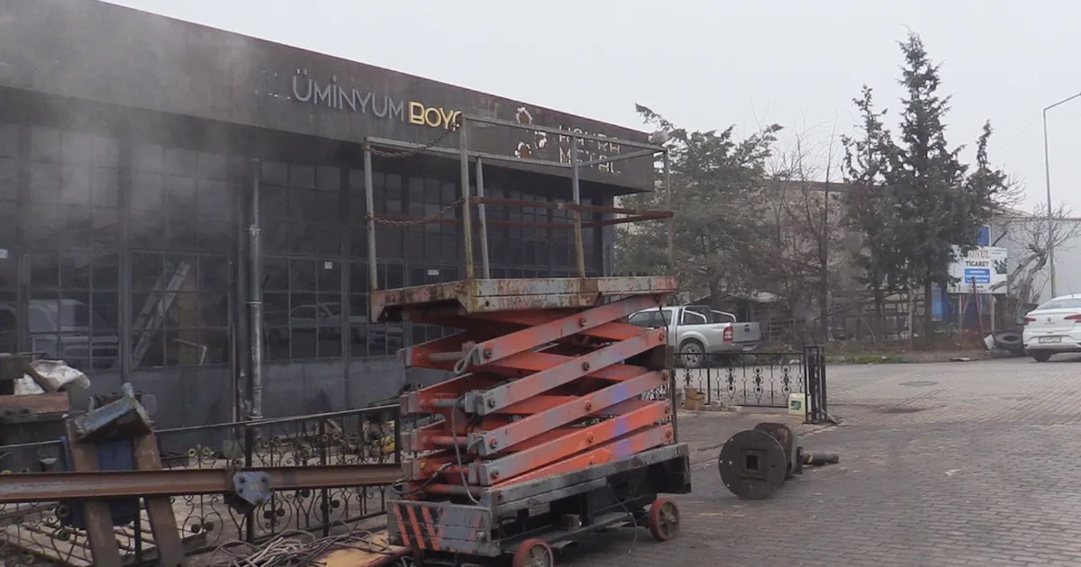 SANAYİ SEKTÖRÜ ARA ELEMAN SORUNU YAŞIYOR - Marmara Yaşam