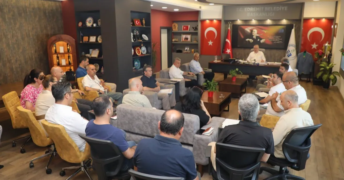 YAZ SEZONU İÇİN EDREMİT’TE YOL HARİTASI BELİRLENDİ - Marmara Yaşam