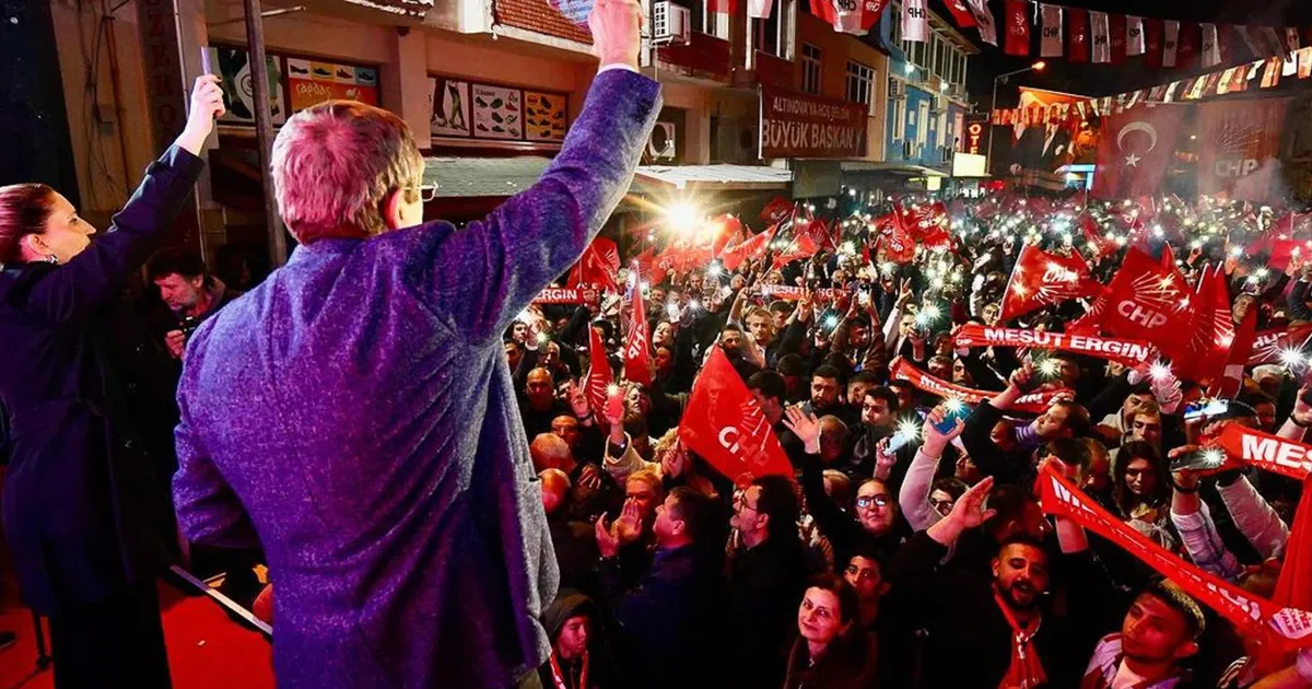 “BÜYÜK ÖNDER GAZİ MUSTAFA KEMAL ATATÜRK ALTINOVA ADINI VERDİ, SANA DA BU YAKIŞIRDI!” - Marmara Yaşam