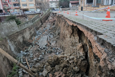 İSTİNAT DUVARI ÇÖKTÜ - Marmara Yaşam