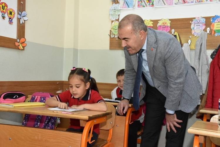 DEMİR, TÜRKİYE YÜZYILI MAARİF MODELİ’Nİ ÖĞRETMENLERLE DEĞERLENDİRDİ ...